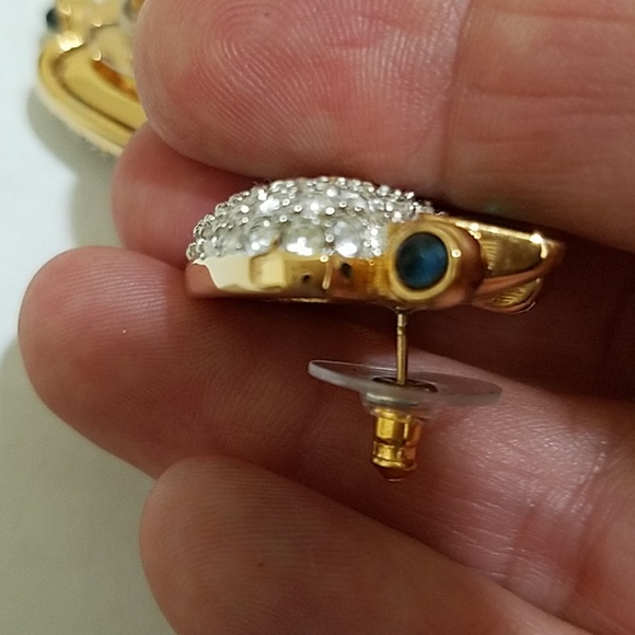 Swarovski | Jewelry | Swarovski Swan Signed Stud Earrings | Poshmark